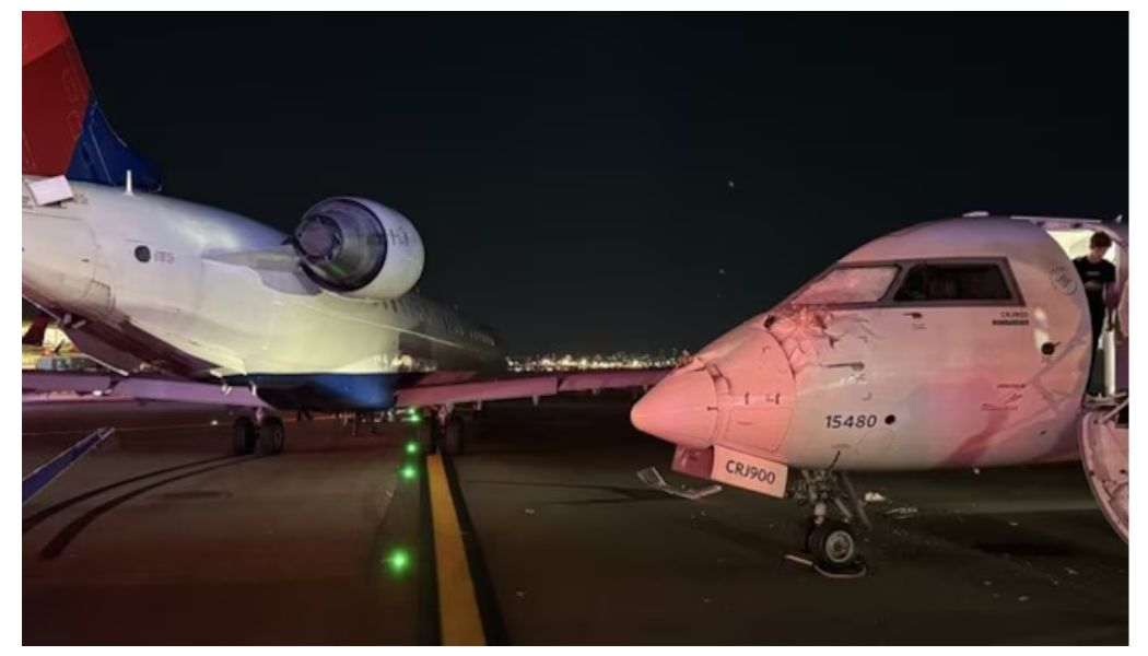 Planes collide on runway at New York's LaGuardia airport - AfrinewsKE